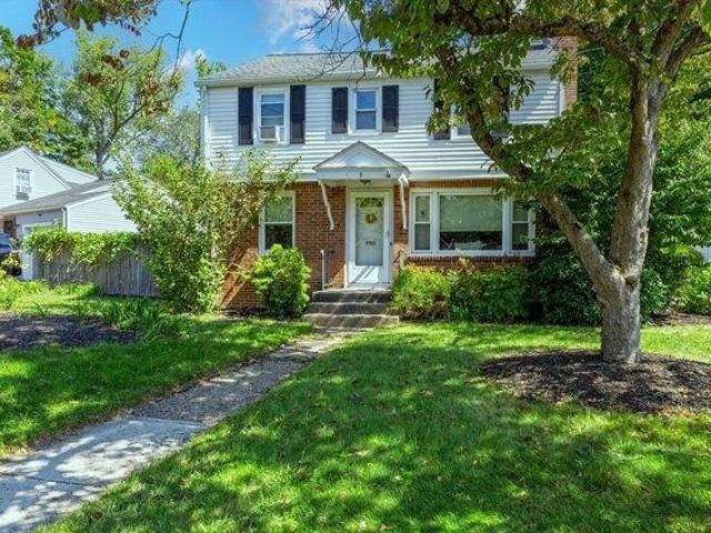 house with 3 bedroom, South Hadley MA ES103852878