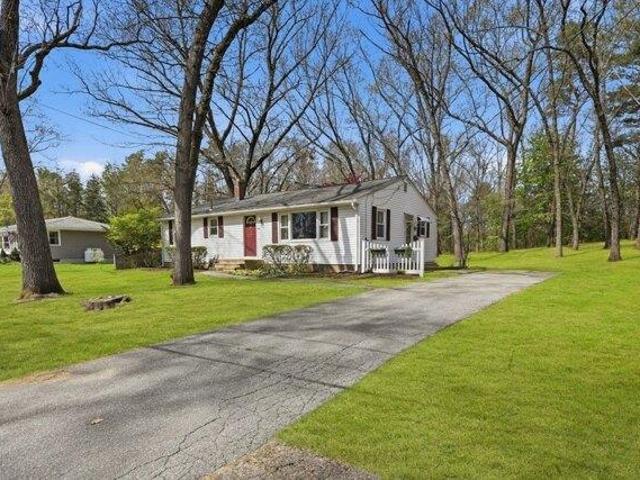 house with 3 bedroom, South Hadley MA ES103220410
