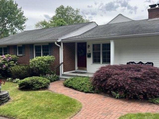 house with 3 bedroom, South Hadley MA ES103221810