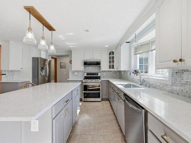 house with 3 bedroom, South Hadley MA ES103248728