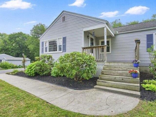 house with 3 bedroom, South Hadley MA ES104569740
