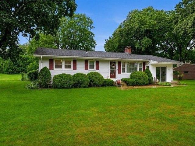 house with 3 bedroom, South Hadley MA ES104869872