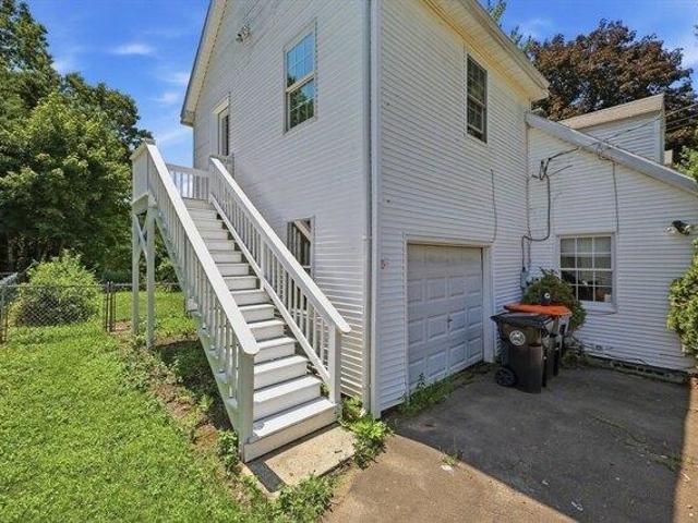 house with 3 bedroom, South Hadley MA ES104152931