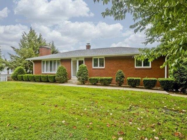 house with 3 bedroom, South Hadley MA ES105513136