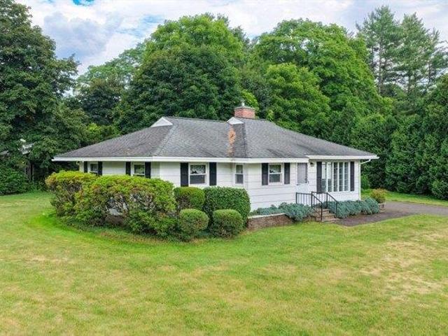 house with 3 bedroom, South Hadley MA ES105060096