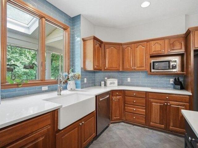 house with 3 bedroom, South Hadley MA ES105156703