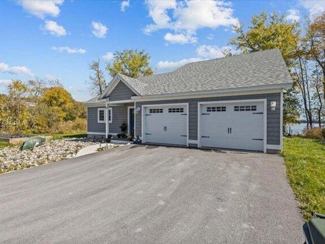 house with 3 bedroom, South Hero VT ES103099998