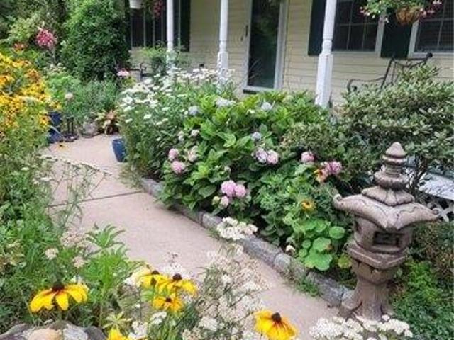 house with 3 bedroom, South Kingstown RI DS102632431