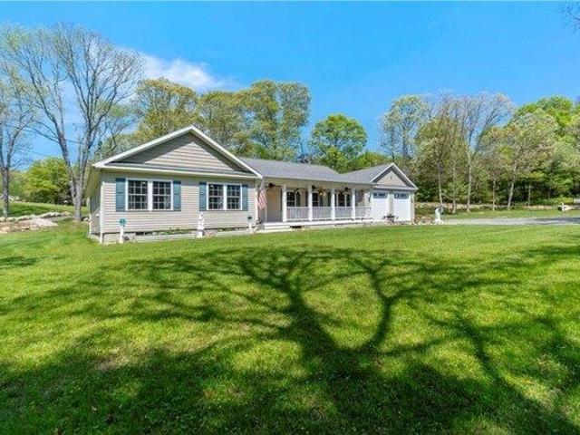 house with 3 bedroom, South Kingstown RI DS102827864