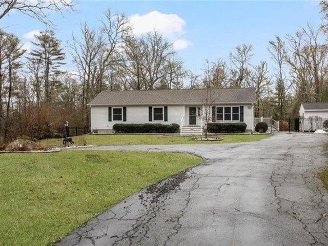 house with 3 bedroom, South Kingstown RI DS102214847