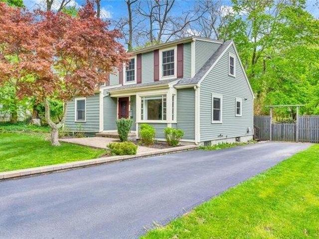house with 3 bedroom, South Kingstown RI DS102344655