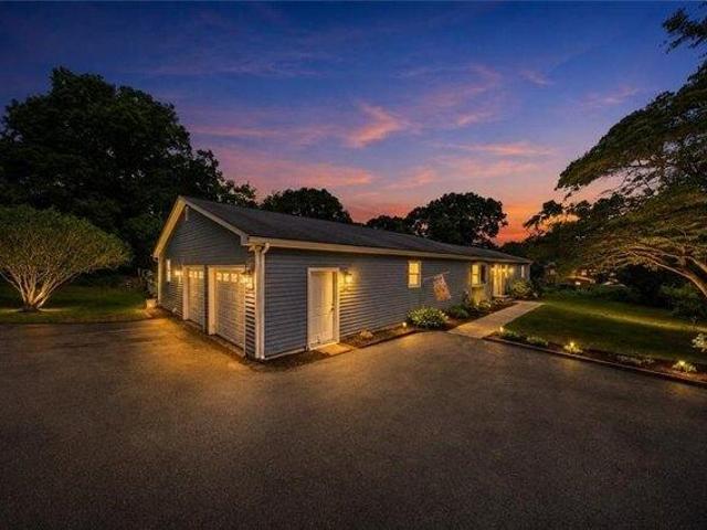 house with 3 bedroom, South Kingstown RI DS103887715