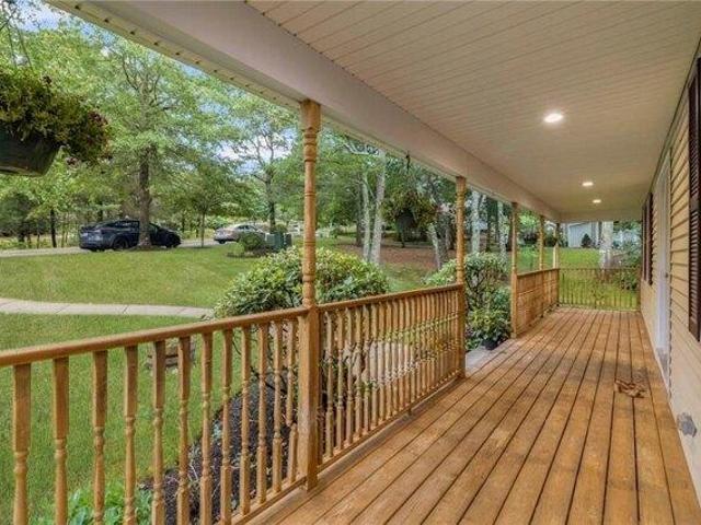 house with 3 bedroom, South Kingstown RI DS103967787