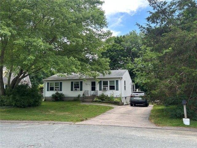 house with 3 bedroom, South Kingstown RI DS104043898