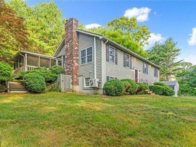house with 3 bedroom, South Kingstown RI DS104329355