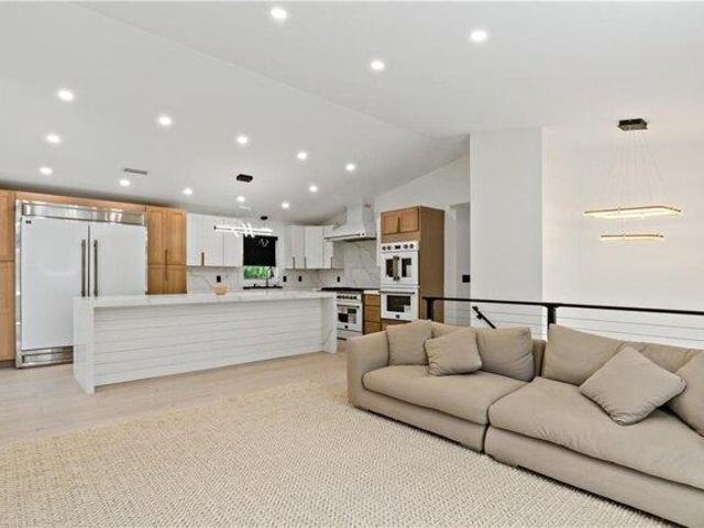 house with 3 bedroom, South Kingstown RI ES103075040