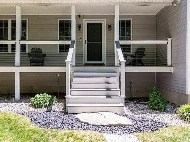 house with 3 bedroom, South Kingstown RI ES103185957