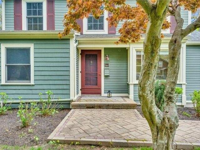 house with 3 bedroom, South Kingstown RI ES103220255