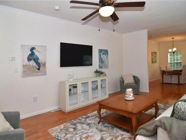 house with 3 bedroom, South Kingstown RI ES104479939