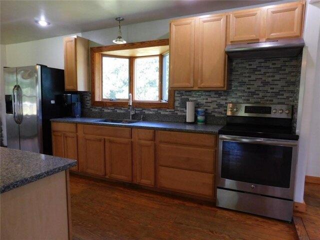 house with 3 bedroom, South Kingstown RI ES104513870