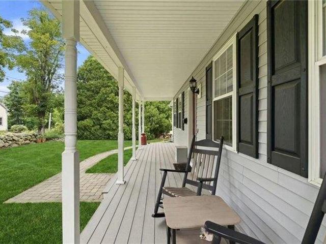 house with 3 bedroom, South Kingstown RI ES104849888