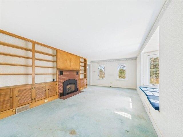 house with 3 bedroom, South Kingstown RI ES104849893