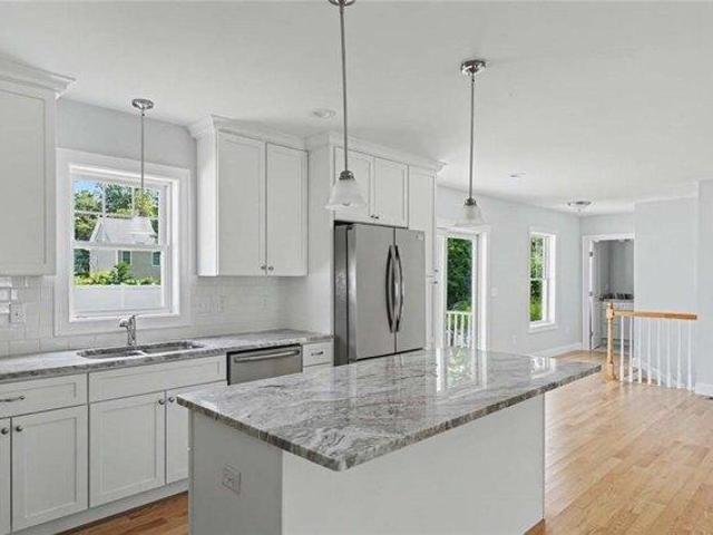 house with 3 bedroom, South Kingstown RI ES104849894