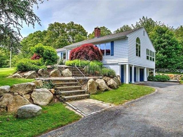house with 3 bedroom, South Kingstown RI ES104011483