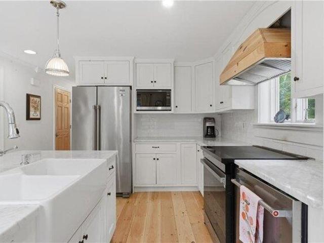 house with 3 bedroom, South Kingstown RI ES105081952