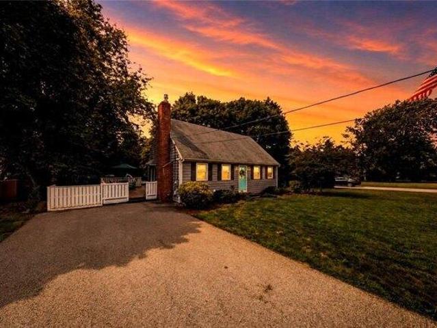 house with 3 bedroom, South Kingstown RI ES105093054