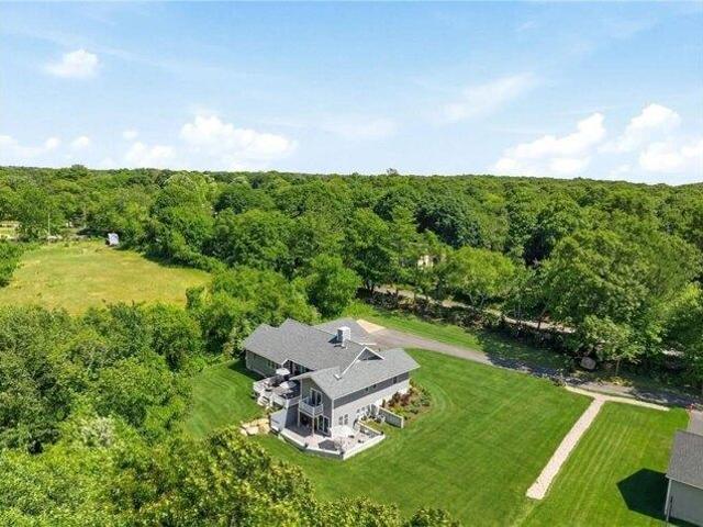 house with 3 bedroom, South Kingstown RI ES105095038