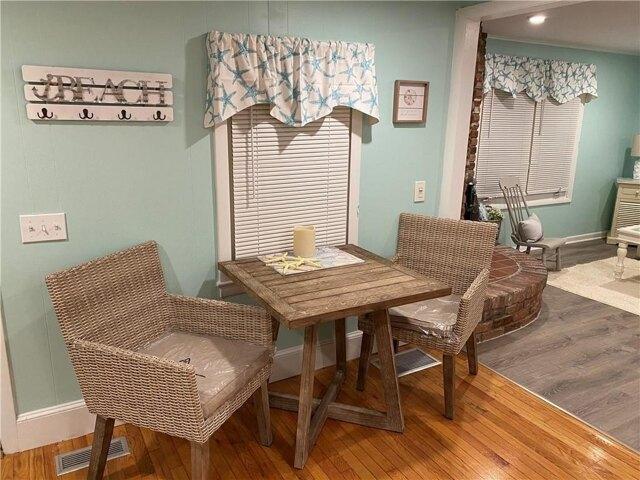 house with 3 bedroom, South Kingstown RI ES105156226