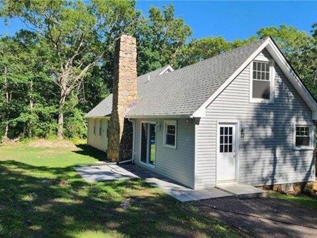 house with 3 bedroom, South Kingstown RI ES105159798