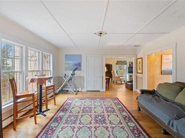 house with 3 bedroom, South Kingstown RI ES105174473