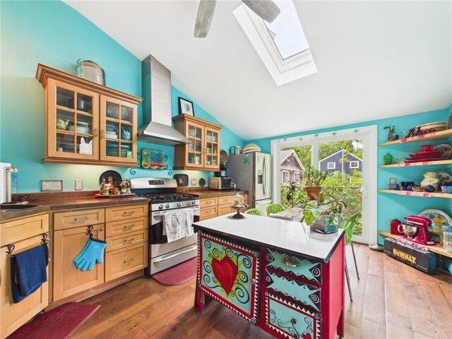 house with 3 bedroom, South Kingstown RI ES105191784