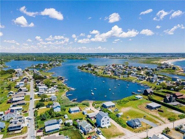 house with 3 bedroom, South Kingstown RI ES105208130