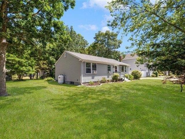 house with 3 bedroom, South Kingstown RI ES105231863
