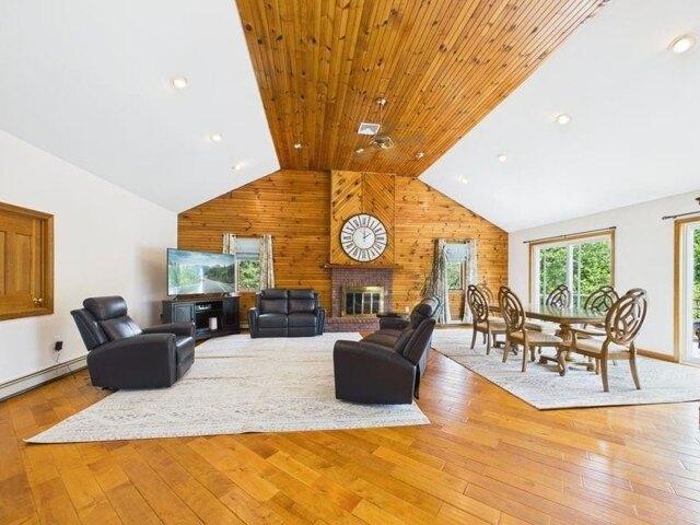 house with 3 bedroom, South Kingstown RI ES105231167