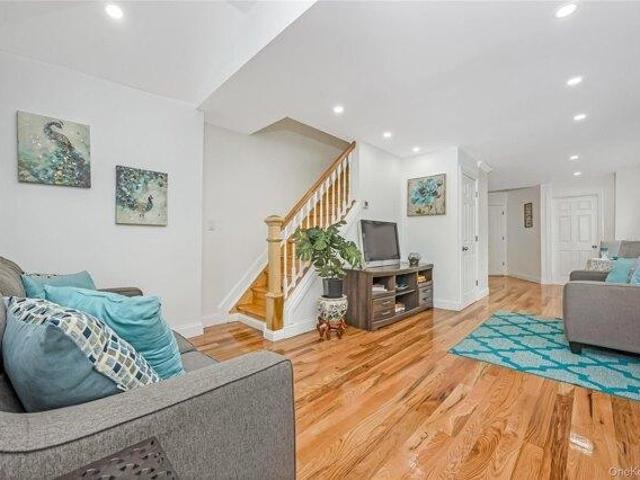 house with 3 bedroom, South Ozone Park NY ES103605096