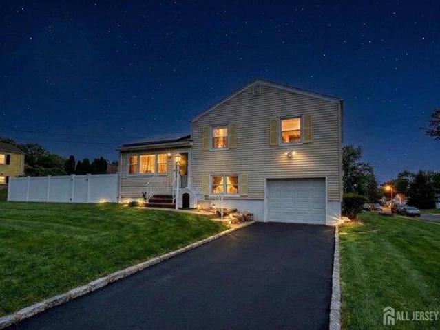 house with 3 bedroom, South Plainfield NJ DS104235818