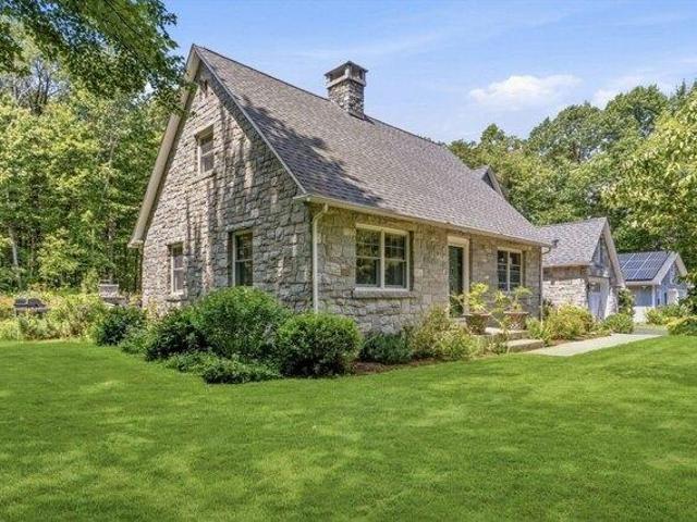 house with 3 bedroom, Southampton MA DS104233515