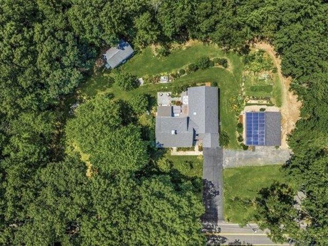 house with 3 bedroom, Southampton MA ES104233515