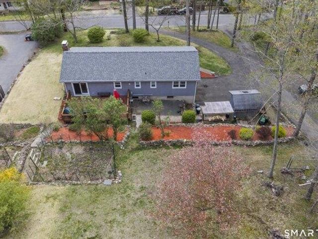 house with 3 bedroom, Southbury CT DLS102477450
