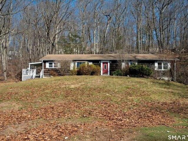 house with 3 bedroom, Southbury CT DLS102776229