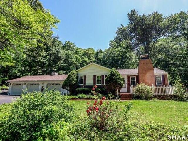 house with 3 bedroom, Southbury CT DLS102824613
