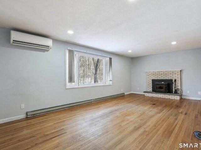 house with 3 bedroom, Southbury CT DS101898954