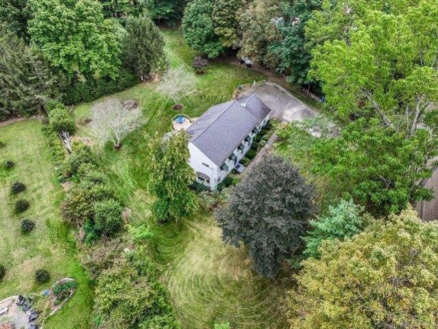 house with 3 bedroom, Southbury CT ES104540276