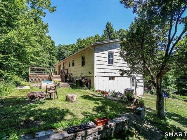 house with 3 bedroom, Southbury CT ES104233000