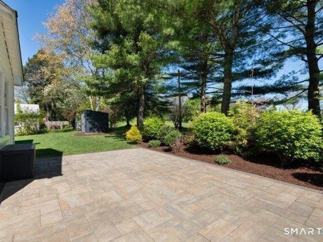 house with 3 bedroom, Southbury CT ES104373740