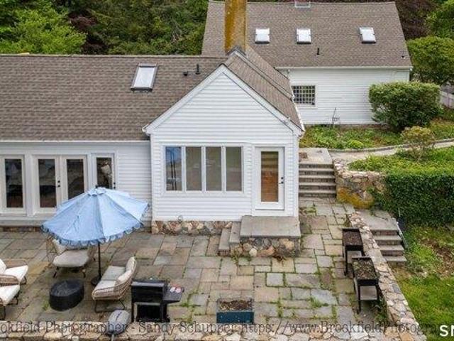 house with 3 bedroom, Southbury CT ES104375406